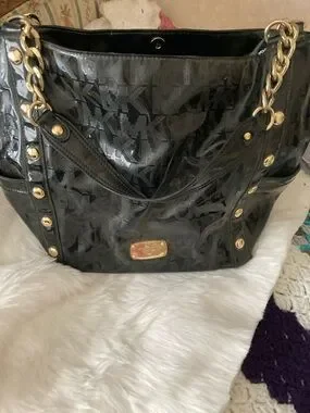 Michael Kors | Bags | Michael Kors Black Patent Mk Logo Shoulder Bag ...